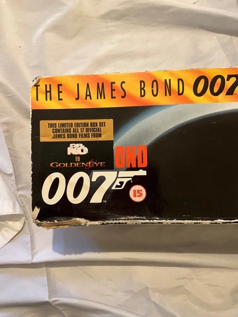 THE JAMES BOND 007 Collection 17 Films VHS Box Set Vintage Film Collectable £29.99 - PicClick UK