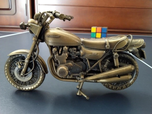 KAWASAKI EL BIKE Z1 & Rubik's Cube EUR 88,06 - PicClick DE