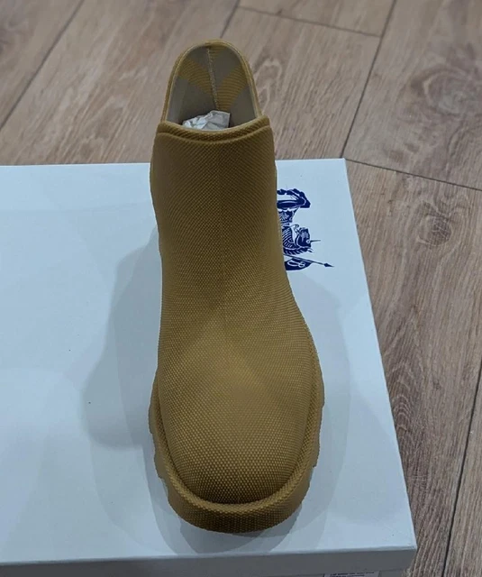 $820 MENS BURBERRY Pebbled Rubber Rain Ankle Boots Manilla 42 US 9 £258 ...