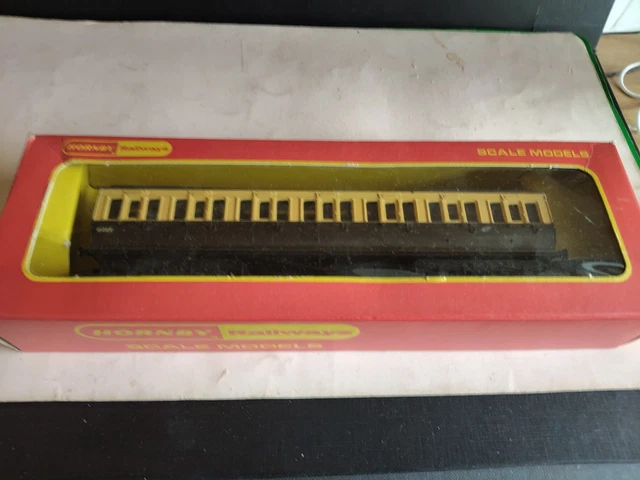 HORNBY `OO GAUGE` G.w.r Clerestory Coaches #R332 (In Original Box Rn ...