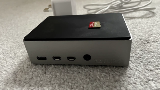 RASPBERRY PI 4 Model 4GB + FLIRC Case + 64GB SD + Power Adaptor £49.99 ...