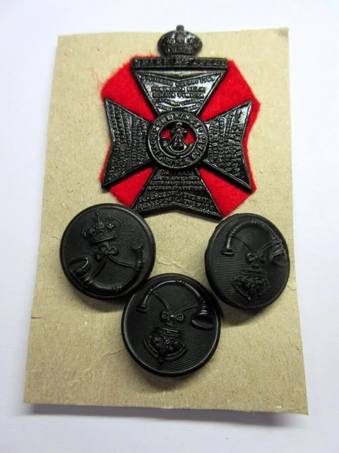 VINTAGE WW1, WW2 'Kings Royal Rifle Corps' MILITARY CAP BADGE & BUTTONS ...