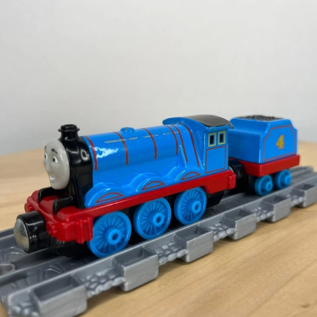 THOMAS THE TANK Engine Take and Play GORDON and TENDER Engine £10.99 ...