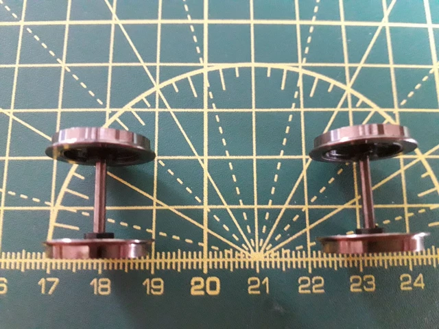 HORNBY LNER PACIFIC (A1, A3, A4) 00 tender wheel sets (X9329) - black ...