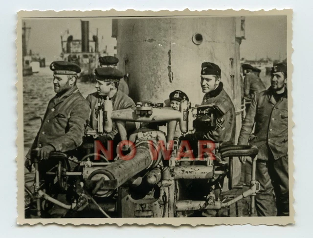 WWII GERMAN WAR Photo Kriegsmarine U-Boot / U-Boat Crew Close Gun EUR ...