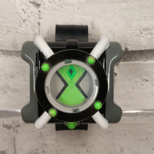BEN 10 OMNITRIX Watch Talking Sounds Light Alien Playmates PLEASE READ ...