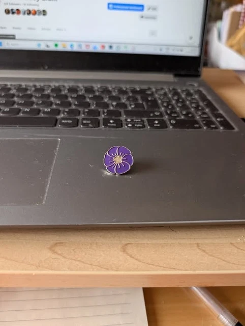 RARE SILVER CENTRED Purple Poppy AnimalWelfare Charity Pin Badge £8.10 ...