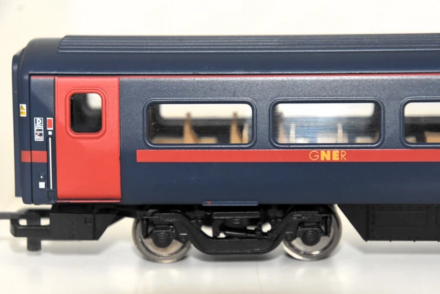 HORNBY MK4 COACH D for InterCity 225 GNER Navy Blue & Pink 12459 vgc OO ...