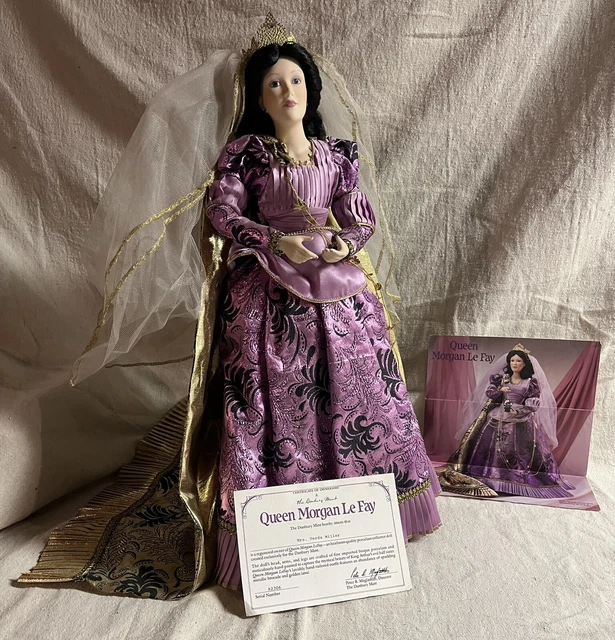 RARE DANBURY MINT 20” Queen Morgan Le Fay Doll EUR 138,90 - PicClick IT