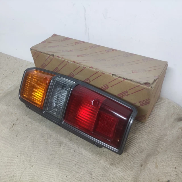 NOS OEM TOYOTA トヨタ Rh Rear Lamp Taillight Lite Townace Km20 Tm20 ...