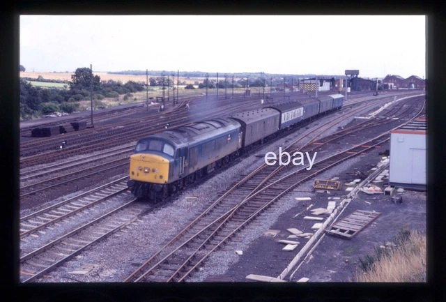 ORIGINAL 35MM SLIDE - Class 45/1 - 45128 at Wellingborough w/ parcels ...