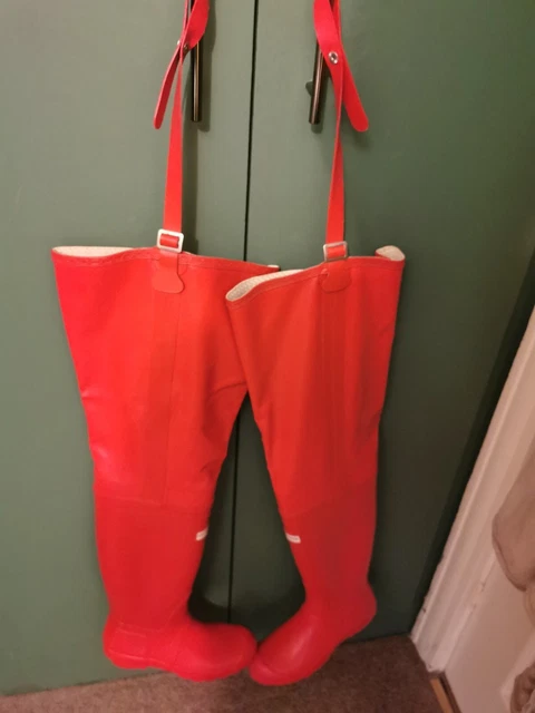 HUNTER OSTEN WADERS Boots Pillar Box Red. Worn Once only £750.00 ...