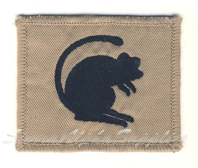 BRITISH ARMY SURPLUS Tan 4th Armoured Division Rat TRF Right Face ...