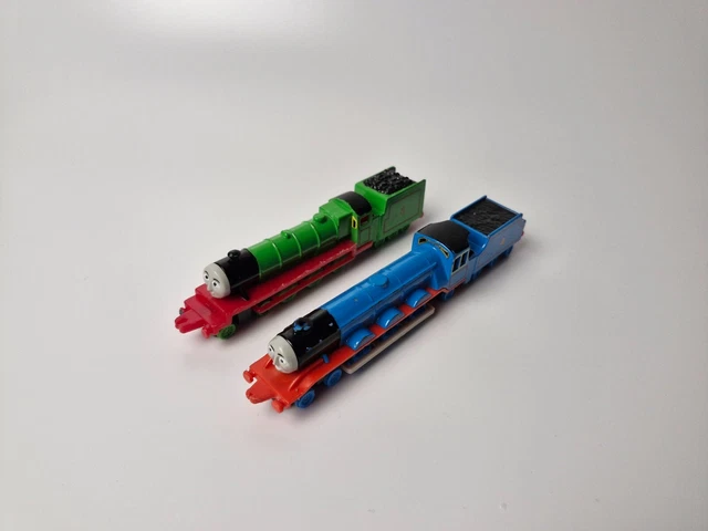 2 X ERTL Thomas The Tank Engine & Friends Gordon and Henry £15.00 ...
