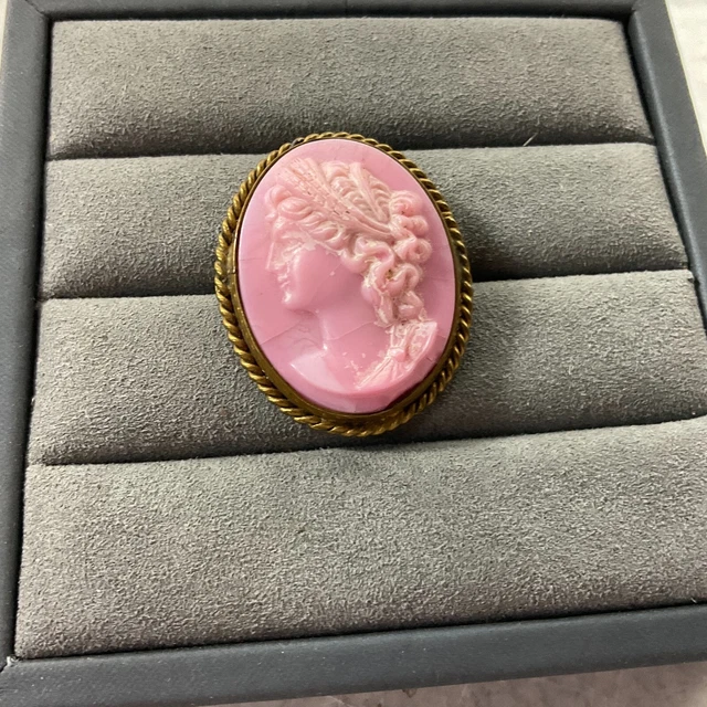 ANTIQUE VICTORIEN LAITON Rose Pâle Sculpté Pierre Cameo Broche EUR 136 ...