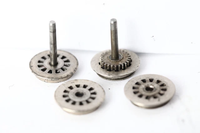 MÄRKLIN H0 ERSATZTEIL für 3016 Triebwagen Radsatz Speichenräder (277353 ...