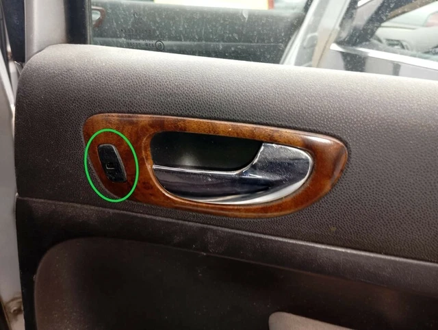 470063 REAR WINDOW control panel rh PEUGEOT 307 S1 XT 2001 £18.47 ...