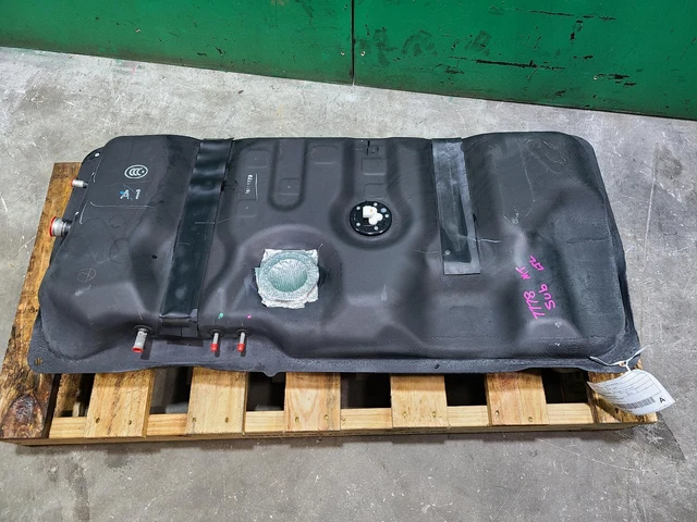 TOYOTA LANDCRUISER FUEL Tank 200 Series, Diesel, Sub Tank, 11/07-03/21 ...