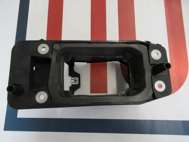 VW TIGUAN 5T Damper Shift Gate Shift Gate Switch Housing 5TA864453A £15 ...