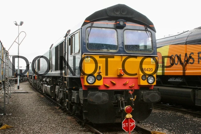 UK DIESEL TRAIN Railway Photograph Of Class 66 66420 Loco. Rm66-565 £1. ...