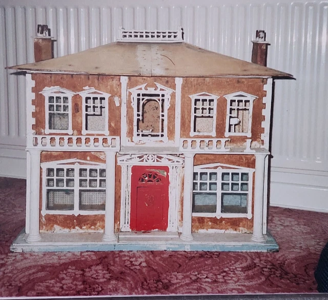ANTIQUE DOLLS HOUSE Circa 1928 - REDUCED & ONCO - Collection LE16 £286. ...