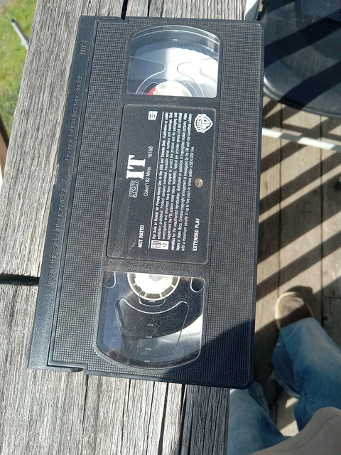 STEPHEN KING'S IT VHS 1990, 1998 Release Horror evil alien clown ...