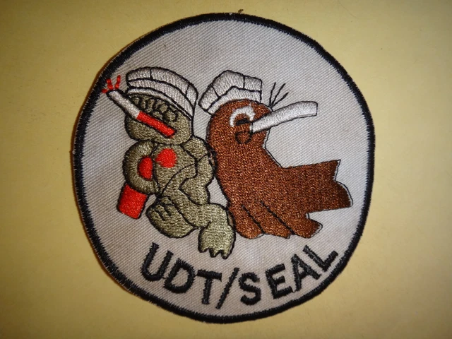 VIETNAM WAR PATCH US Navy UNDERWATER DEMOLITION Team / SEAL Team £11.38 ...