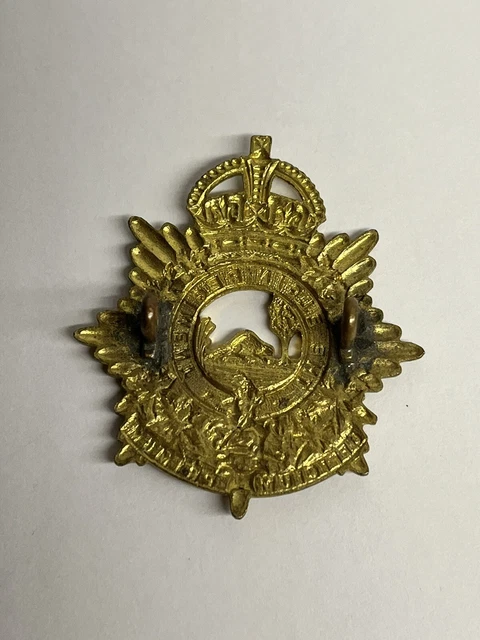 WWII CANADIAN THE Elgin Regiment King’s Crown Cap Badge ***READ bdp1 ...