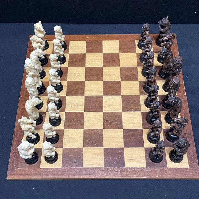 REYNARD THE FOX Chess Set With Folding Wooden Board £34.99 - PicClick UK