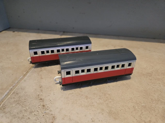 2X RED EXPRESS Coaches - Tomy Thomas Engine Trackmaster Carriage £31.89 ...