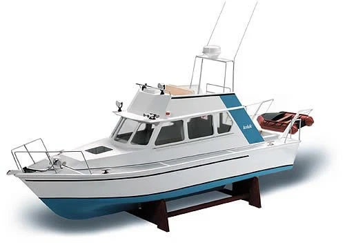 KRICK LISA M Motor Yacht 1:25 Scale Radio Control Model Boat Kit £139. ...
