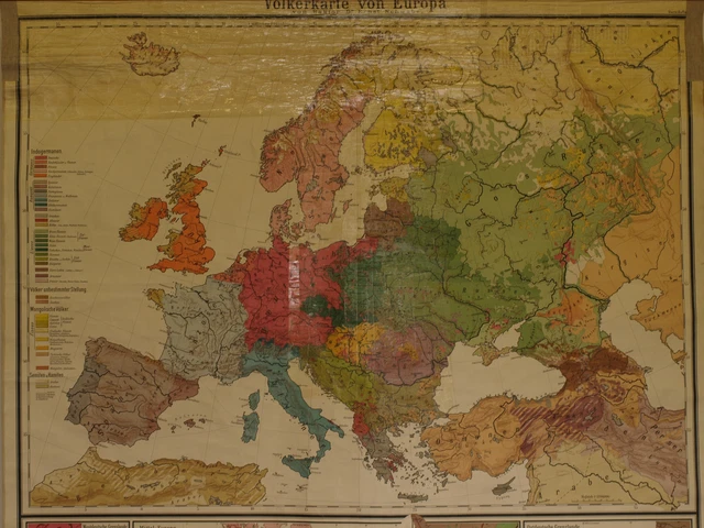 MAPPA DA PARETE scuola lingue mappa dei popoli Europa~1920 187x223 ...