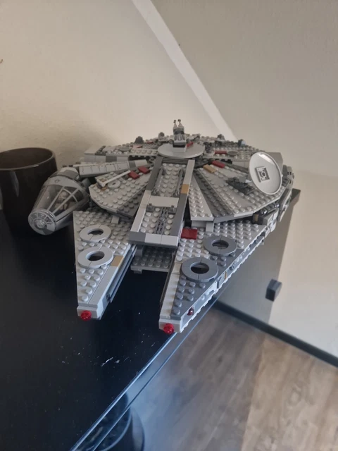 LEGO STAR WARS: Millennium Falcon (75257) EUR 75,00 - PicClick DE