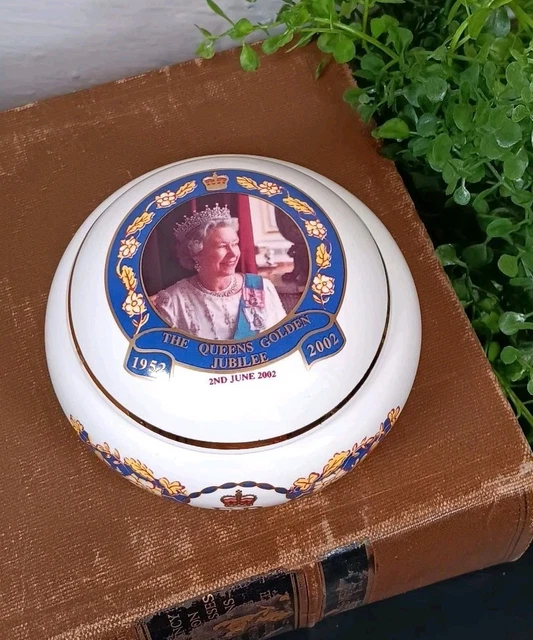 PRINKNASH ABBEY POTTERY Queen Elizabeth Ii Golden Jubilee Trinket Dish ...