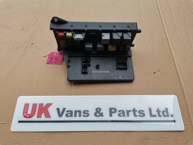 MERCEDES SPRINTER W906 Body ECU/Fuse box + relay Module A9069003401 £75 ...