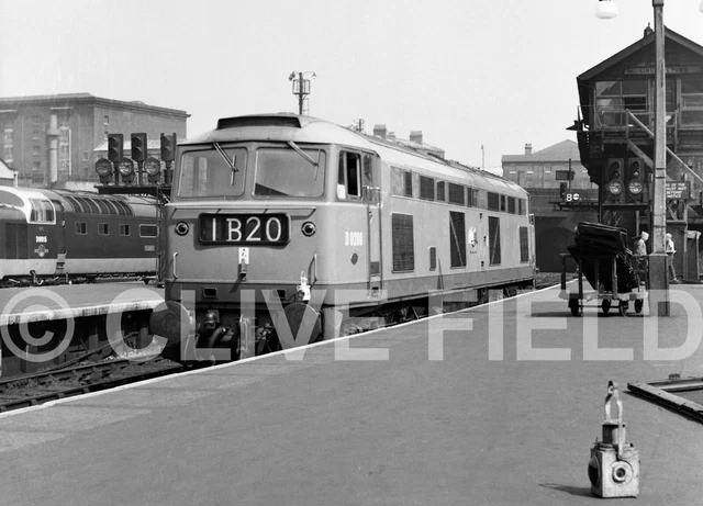 RAILWAY PHOTOGRAPH 6X4 BR Diesel loco D0280 Kings Cross 1962. £2.95 ...