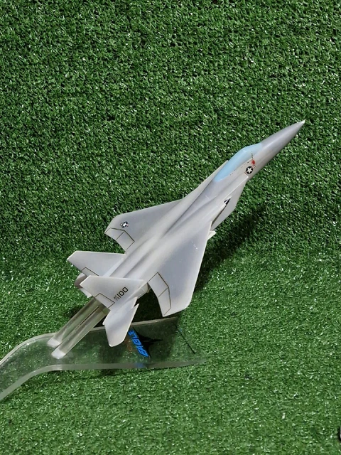 USAF F-15 EAGLE Fighter Desktop Model Stand McDonnell Douglas 1970's 1: ...
