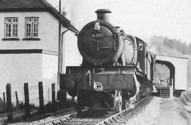 BRITANNIA RAILWAY HALT, KINGSWEAR, DEVON. 1961 Loco; 6815 PHOTO 12 x 8 ...