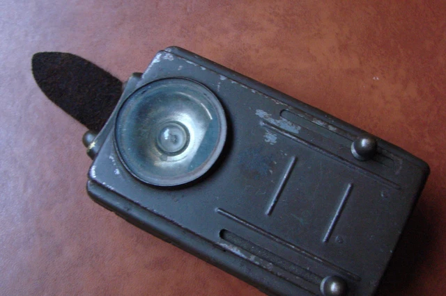 ORIGINAL WW2 BRITISH Army brown painted electric lamp torch flashlight ...