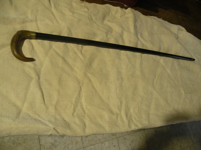 CANNE ANCIENNE DE collection à système .un trou dans la poignée .porte crayon ? EUR 150,00 ...