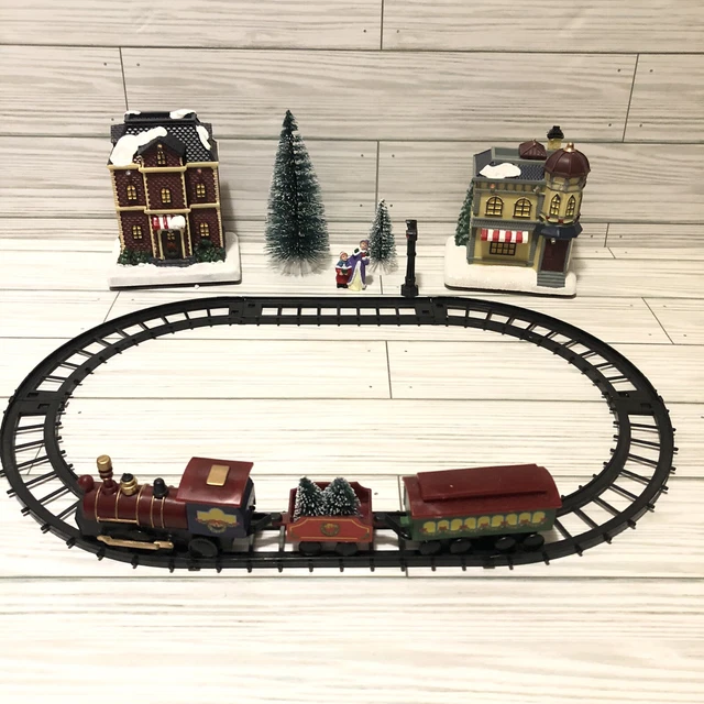AVON NEW~CHRISTMAS VILLAGE Train Set Lighted Houses, Movable Train £43. ...
