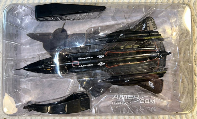 MODEL AIRCRAFT LOCKHEED YF-12C SR-71A Blackbird 1971 AMERCOM Collectors 1/144 £24.00 - PicClick UK