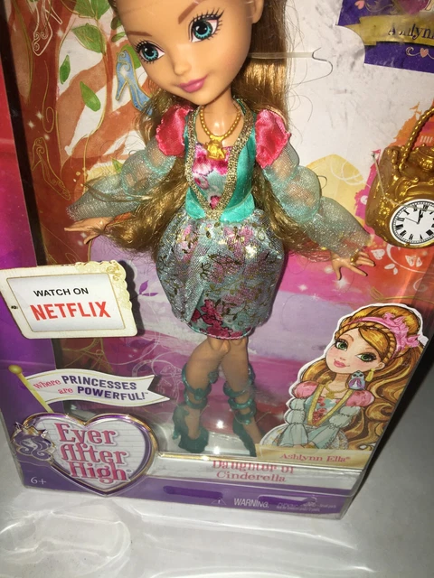MUÑECA NETFLIX EVER After High primer capítulo hija de Cenicienta ...