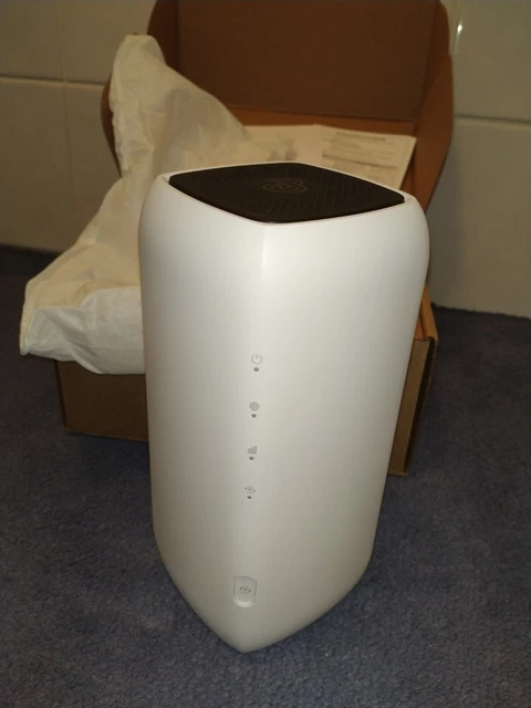ZYXEL NR5103EV2 ROUTER WiFi SIM 5G casa banda larga TRE sbloccato EUR ...