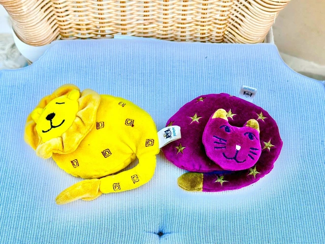 JELLYCAT CAT NAP, purple with green stars And Yellow Lion Both Retired ...