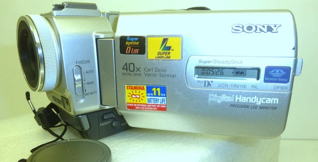 CAMESCOPE CAMERA LECTEUR Sony Dcr-Trv11E Pal Mini Dv + Memory Stick ...