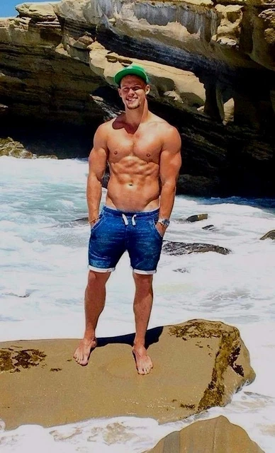 Shirtless Male Muscular Jock Beefcake Pumped Muscle Jock Abs Photo 4x6