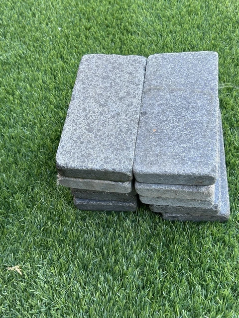 10 X GREY Block paving bricks 20x10x3cm. COLLECTION GREENWICH ONLY. £16 ...