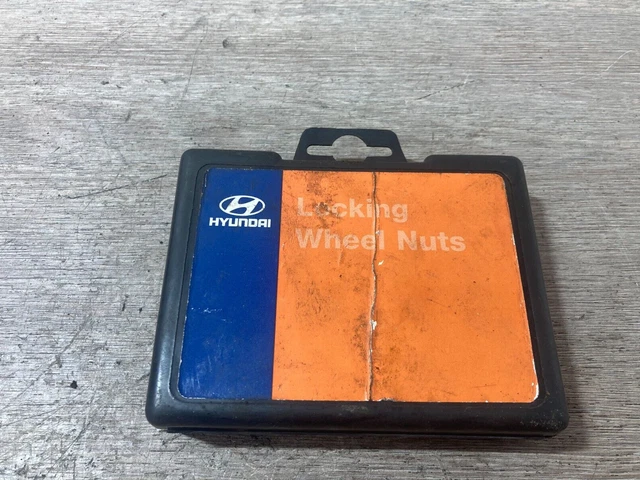 HYUNDAI TUCSON 2008 Locking Wheel Nuts Bolts Set With Key H3246300 £19. ...