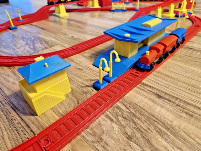 METTOY PLAYCRAFT CIRCA 1960's plastic Junior Train Set bundle - Over ...